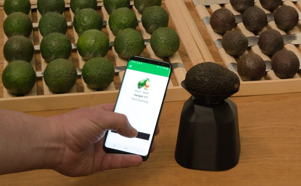 How robots make agriculture more sustainable - Innovation Origins